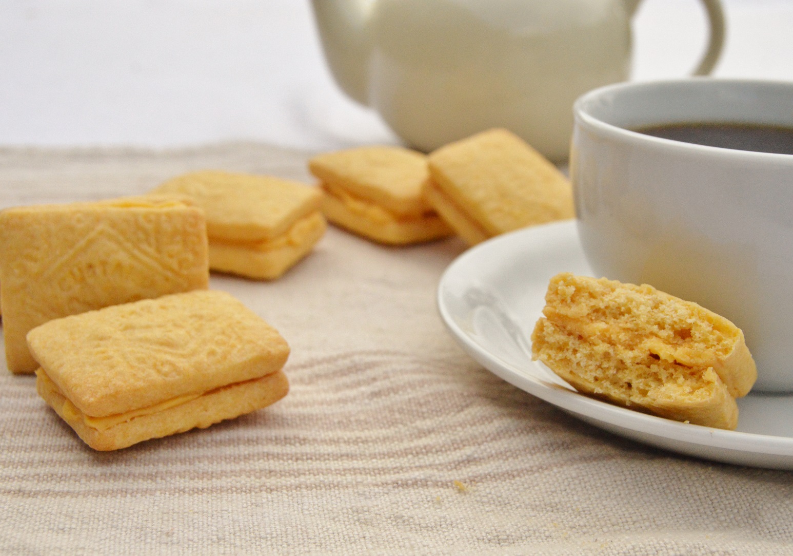 Custard Cream biscuits – Phil's Home Kitchen