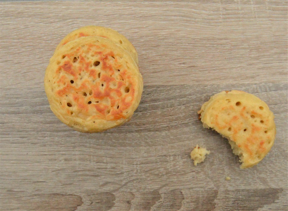 Crumpets and pikelets: cheese & onion flavour – Phil's Home Kitchen
