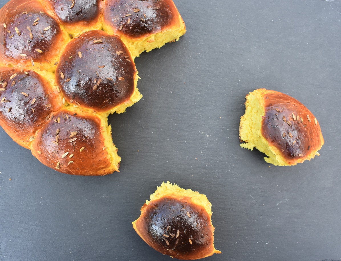 Caramelised onion & cumin bread – Phil's Home Kitchen