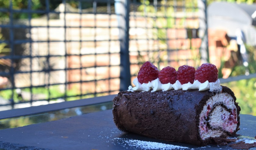 Chocolate and raspberry roulade – Phil's Home Kitchen