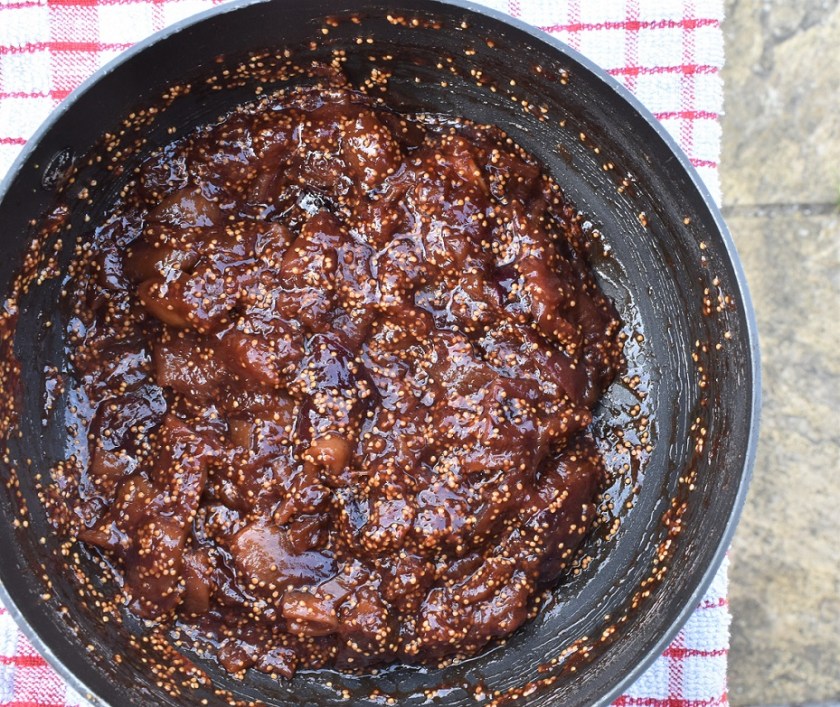 Fig, rose & pistachio rolls – Phil's Home Kitchen